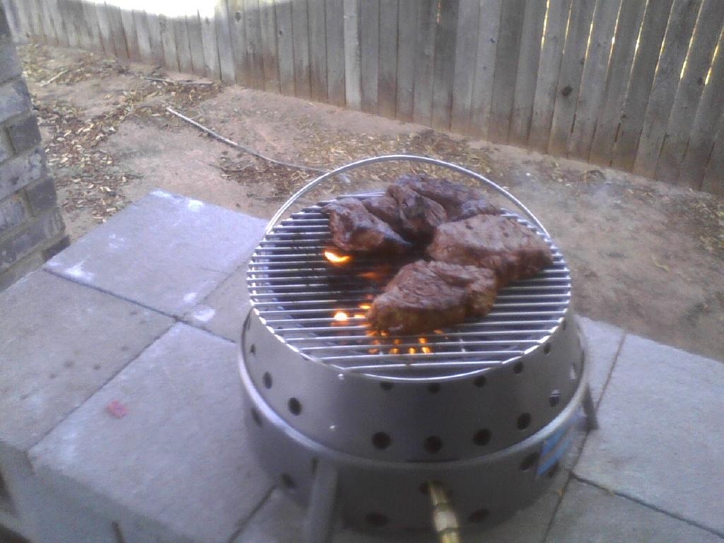 ramblings on cast iron: My first use of the volcano stove