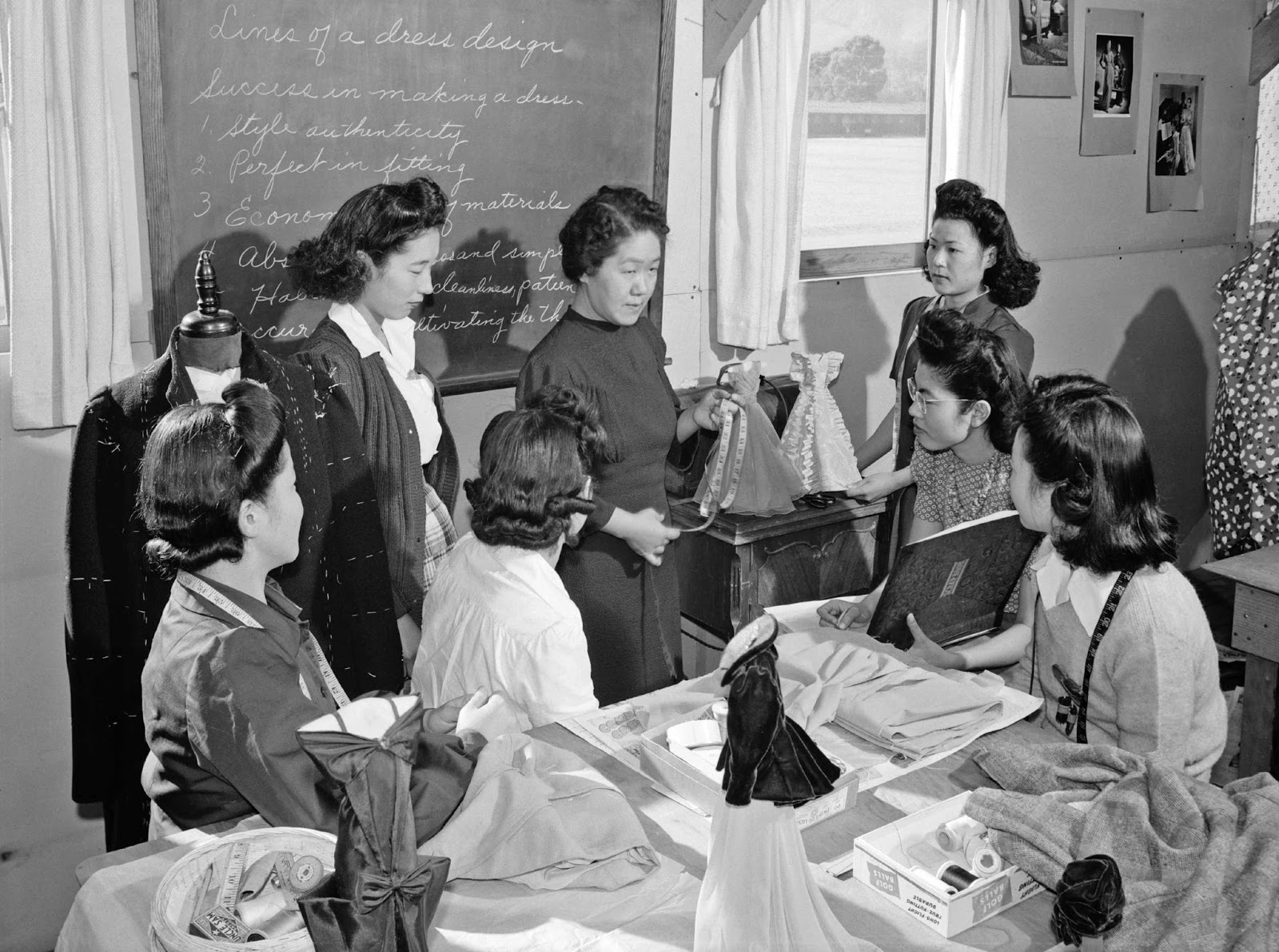 History in Photos: Ansel Adams - Manzanar