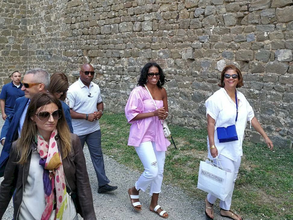 Barack and Michelle Obama will be relaxing in the Val d'Orcia of ...