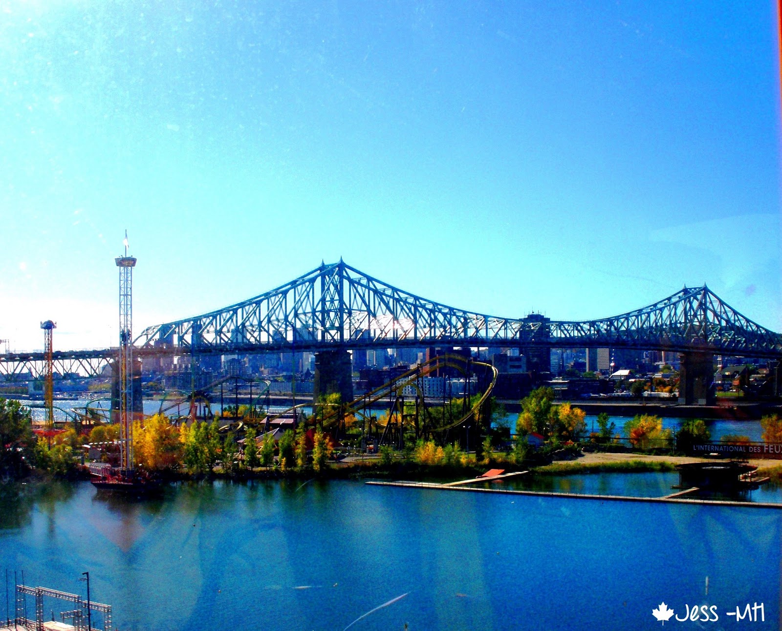 Une vie à saveur d'érable: Des manèges plein de frisson à La Ronde!