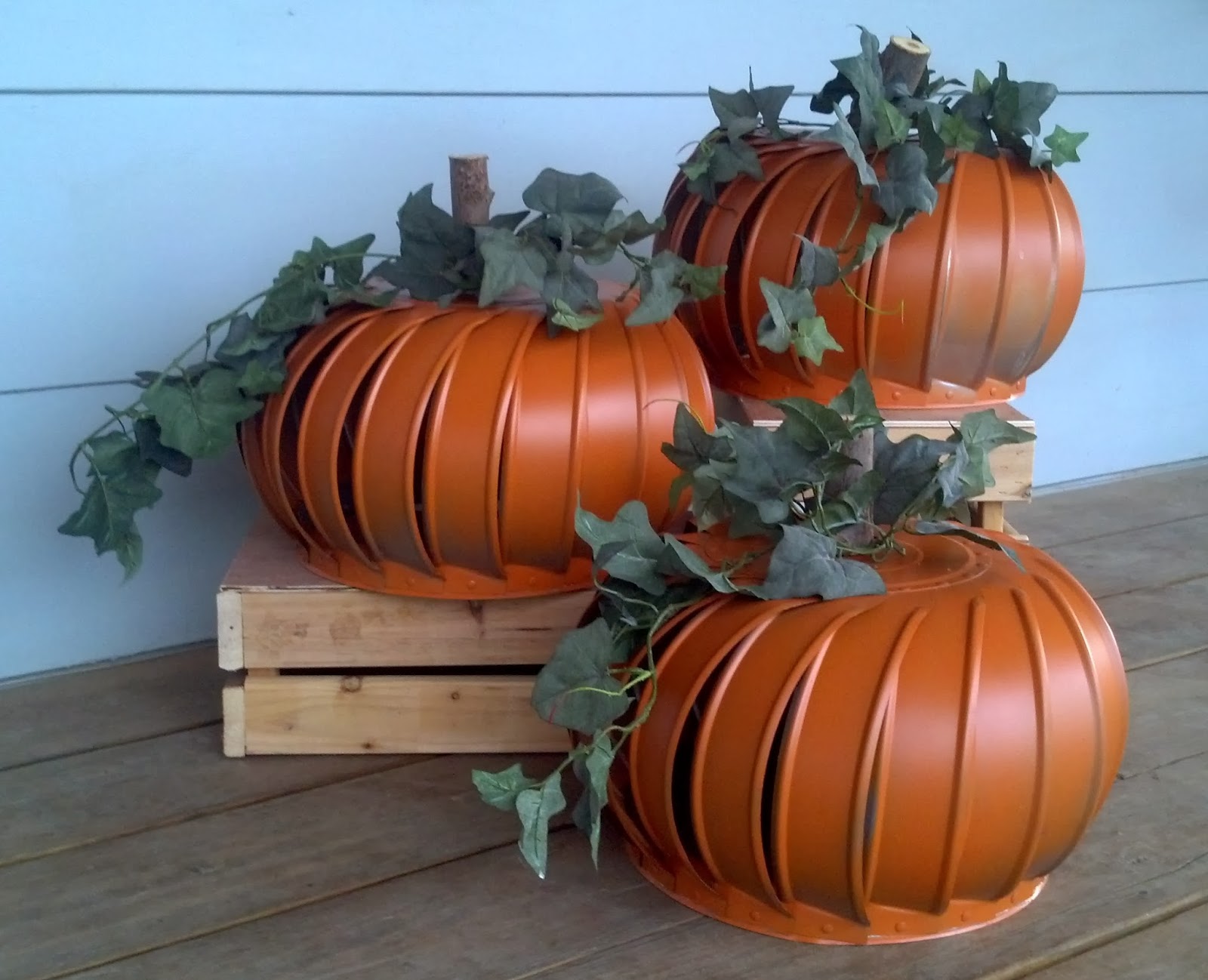 Four Sisters Farm: DIY Porch Pumpkins