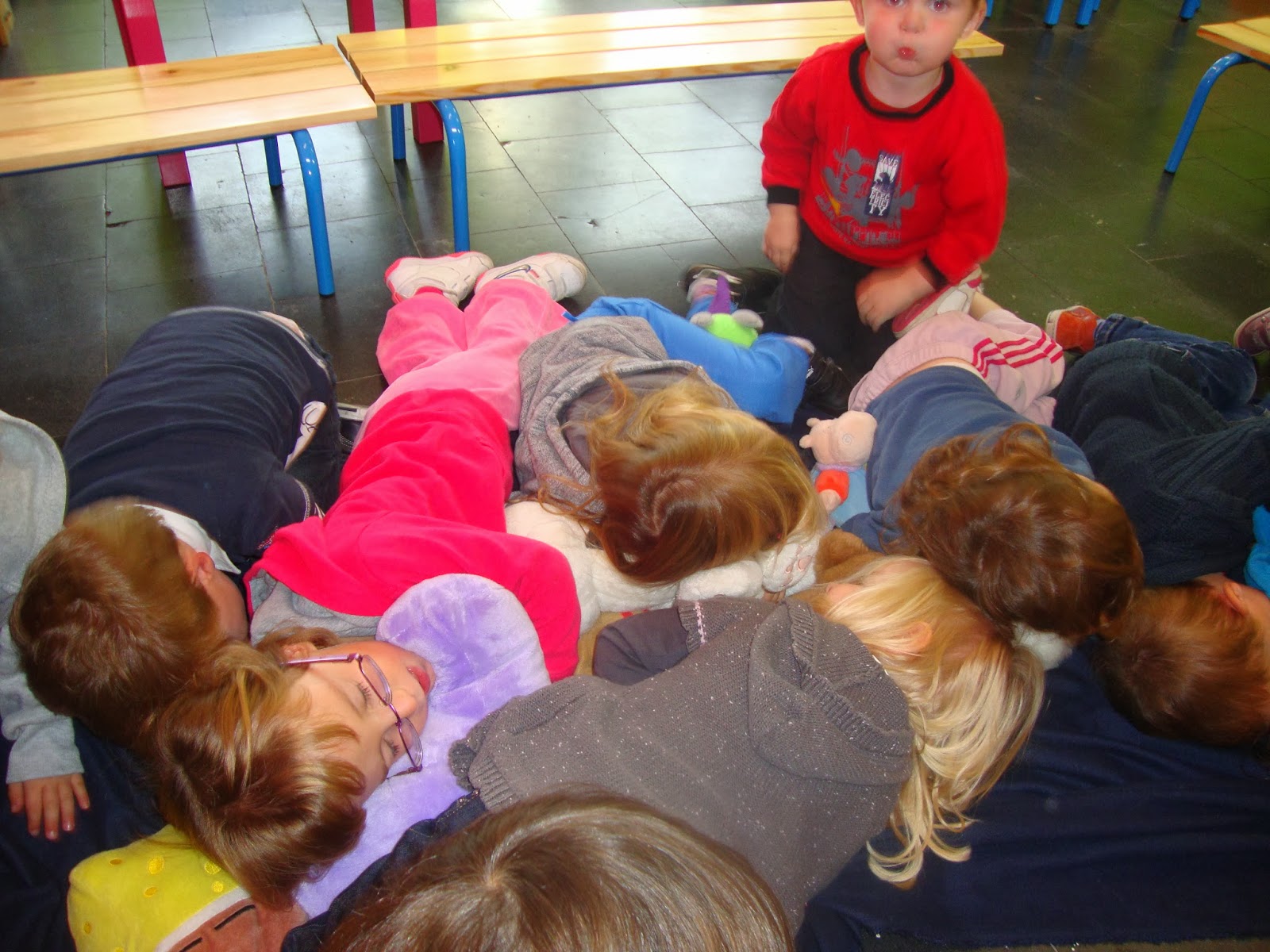 Juf Nele en haar kapoenen!: Thema: mijn knuffel