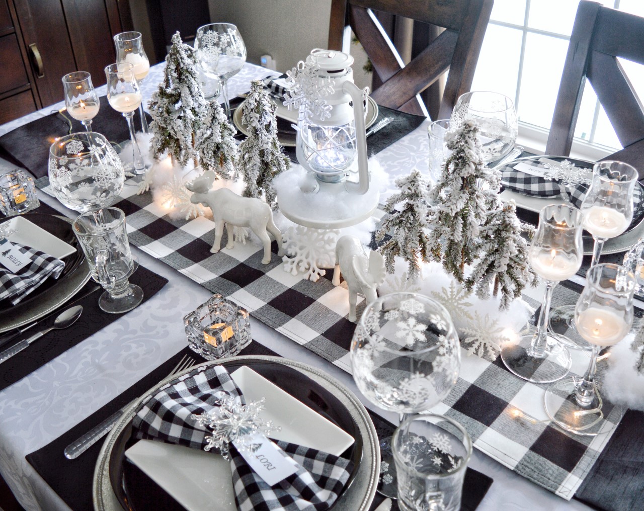 Dining Delight: Winter Vibes Tablescape