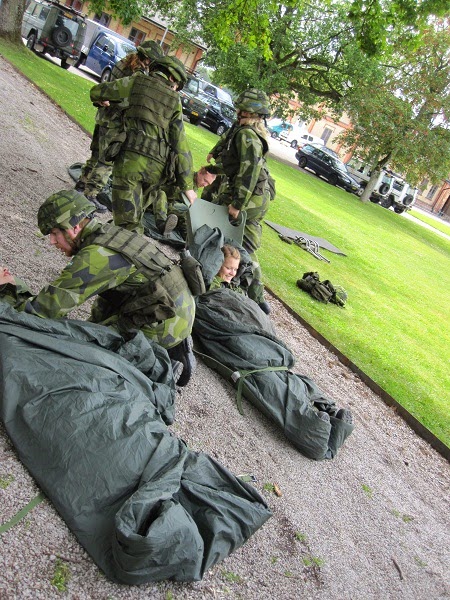 Webbingbabel: Swedish Army SLED Rescue Stretcher - Bårmatta ...