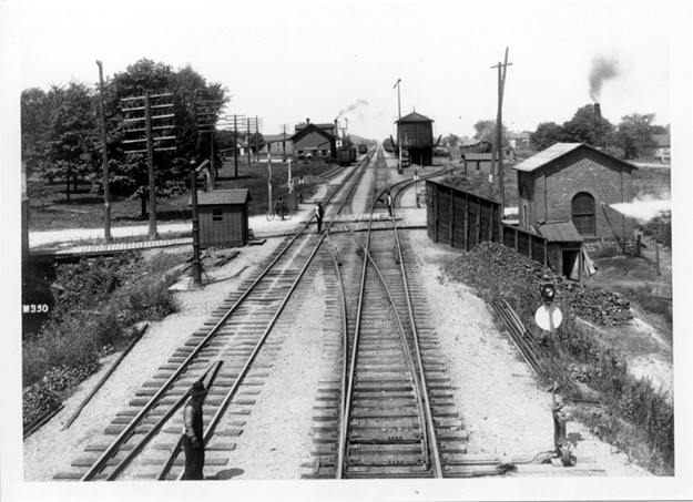Towns and Nature: Chesterton, IN: NS/NYC/LS&MS Water Tower, Pans and Depot