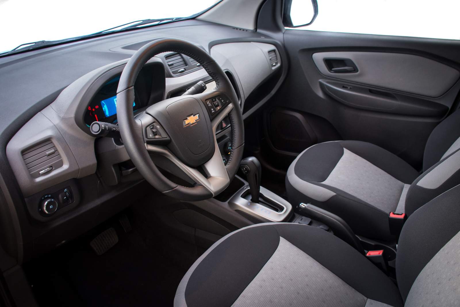 Chevrolet Spin 2017: preços, consumo e desempenho