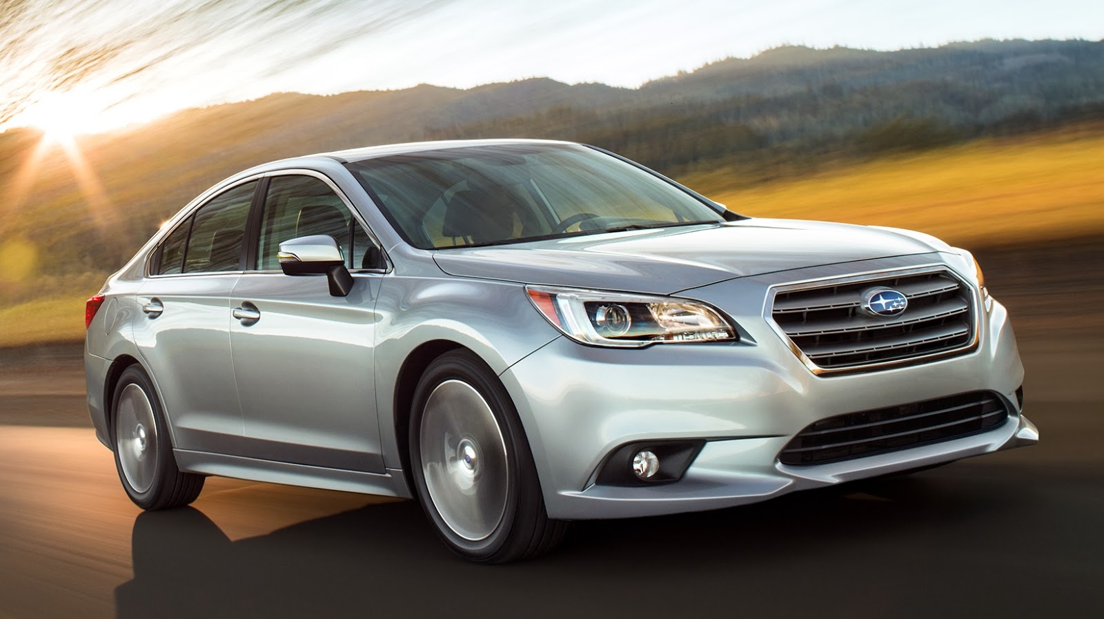 Subaru apresenta nova geração do Legacy