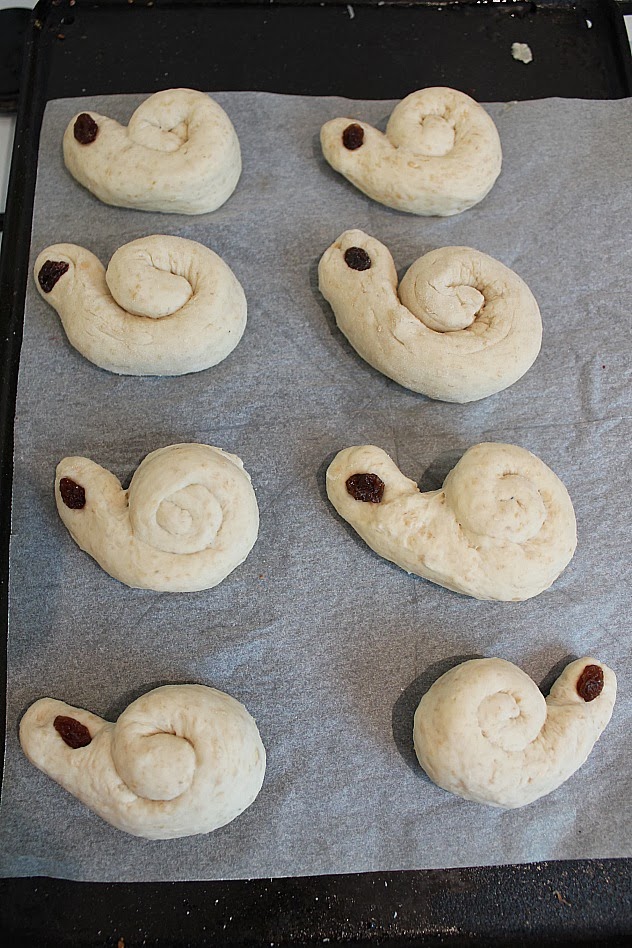 Little people design: Snail bread