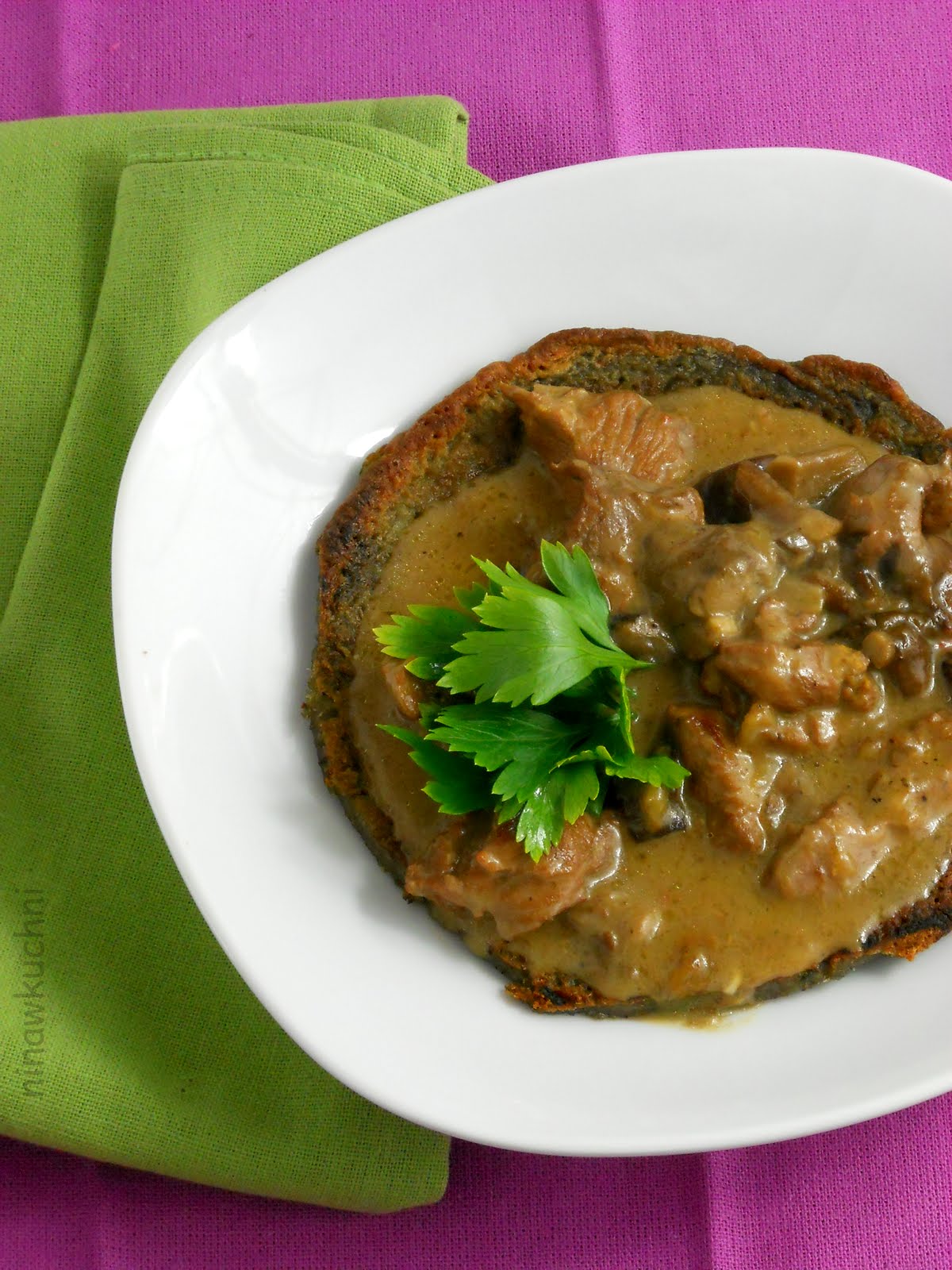 Gulasz z cielęciny i podgrzybków - Nina w kuchni