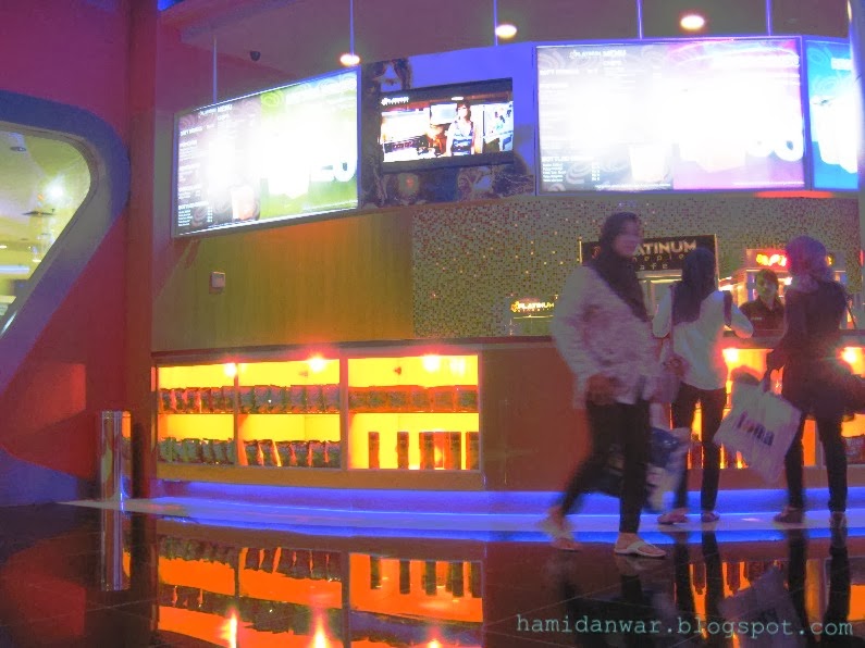 Beyond the Traveling: Platinum Cineplex, Bioskop Pendatang Baru di Solo