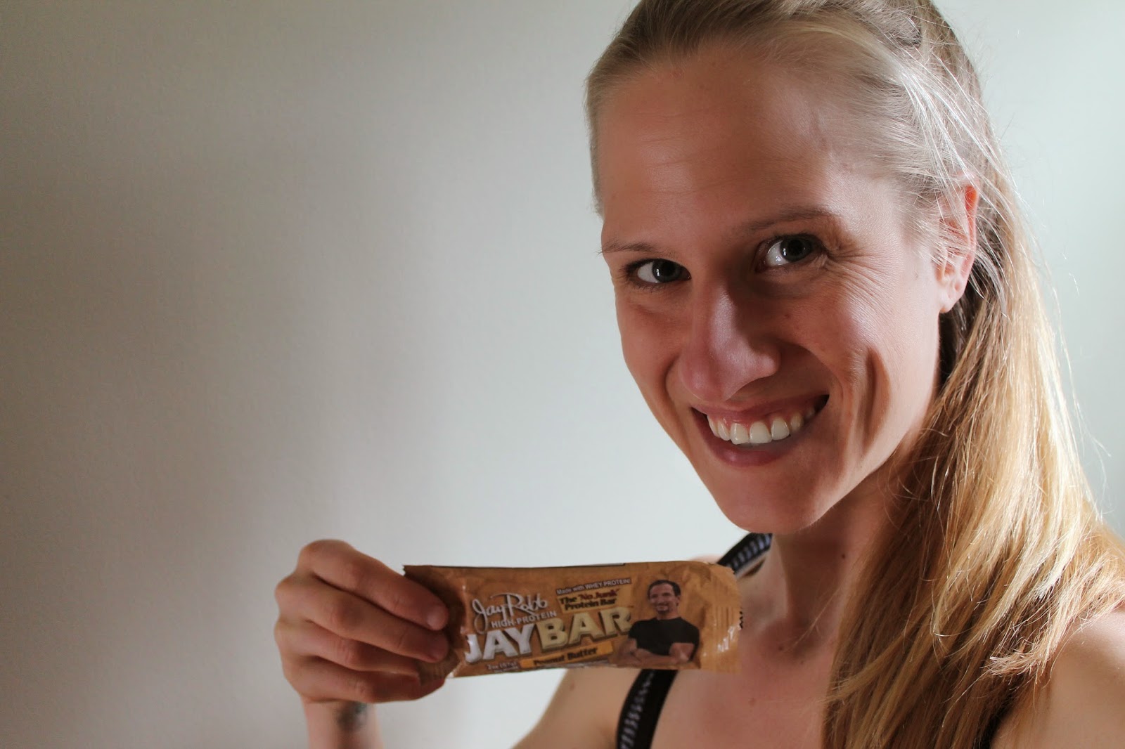 Not so ordi-NANNY me!: Jay Robb Protein Bar Review