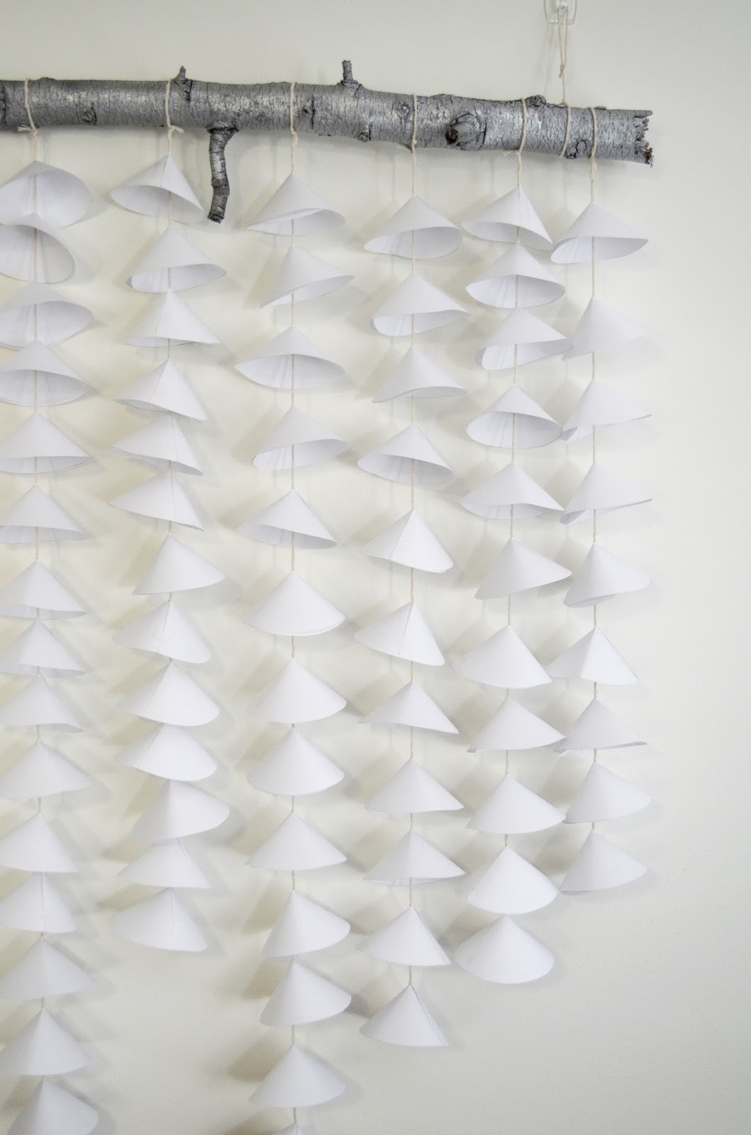 Love For Days: DIY Paper Wall Hanging