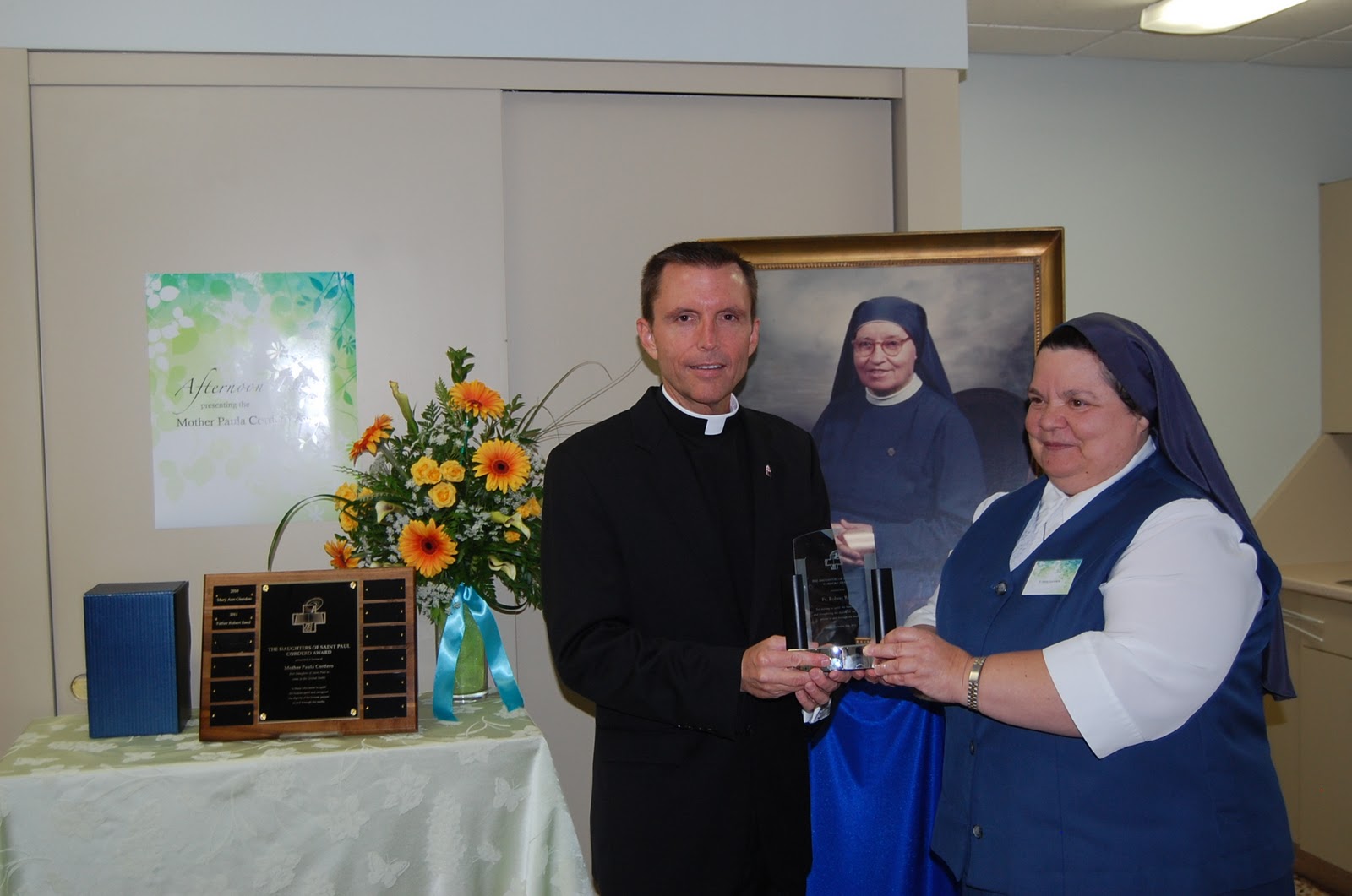 Pauline Faithways: Afternoon Tea with the Daughters honors Fr. Robert Reed