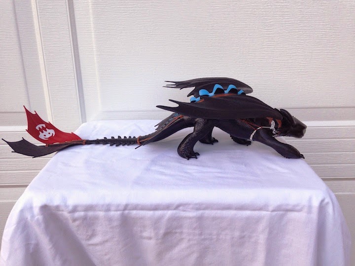 Frisch's Big Blog: Toy Review: Mega Toothless Alpha Edition