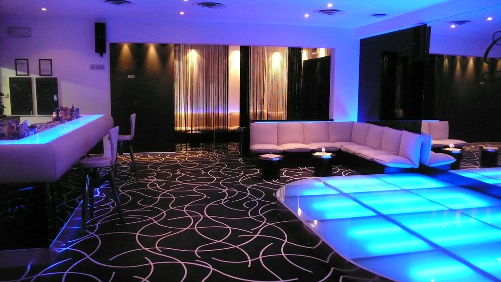 Crystal club: Chi siamo