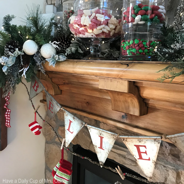 Sweet Christmas Snippets Mantle - Have a Daily Cup of Mrs. Olson