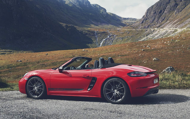 Porsche 718 T Boxster e Cayman confirmados para o Brasil