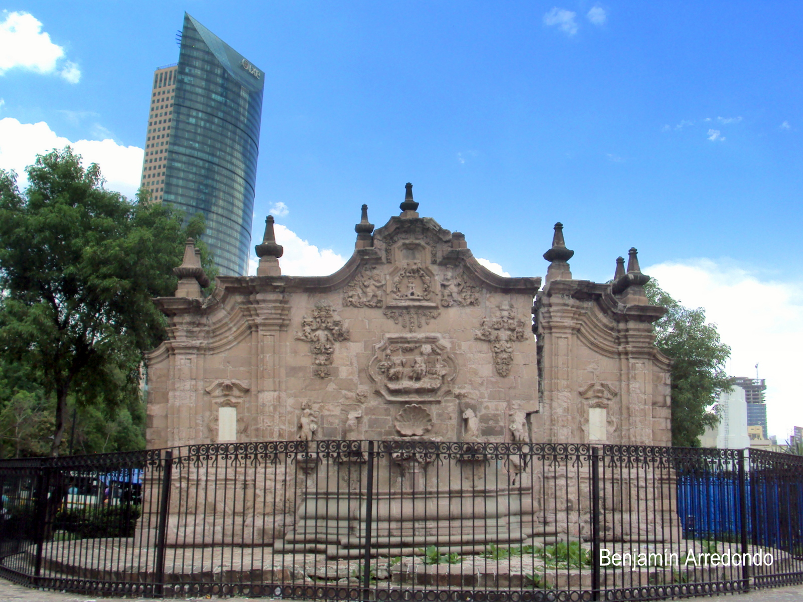 El Bable: Antes y ahora: La fuente del acueducto de San Miguel Chapultepec
