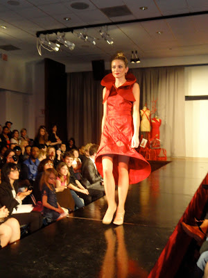 Windy City Style: Red Hot Runway