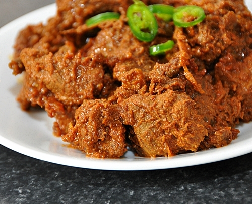 "Rendang" Everyone Would Like The Taste.....Spesial From West Sumatra ...