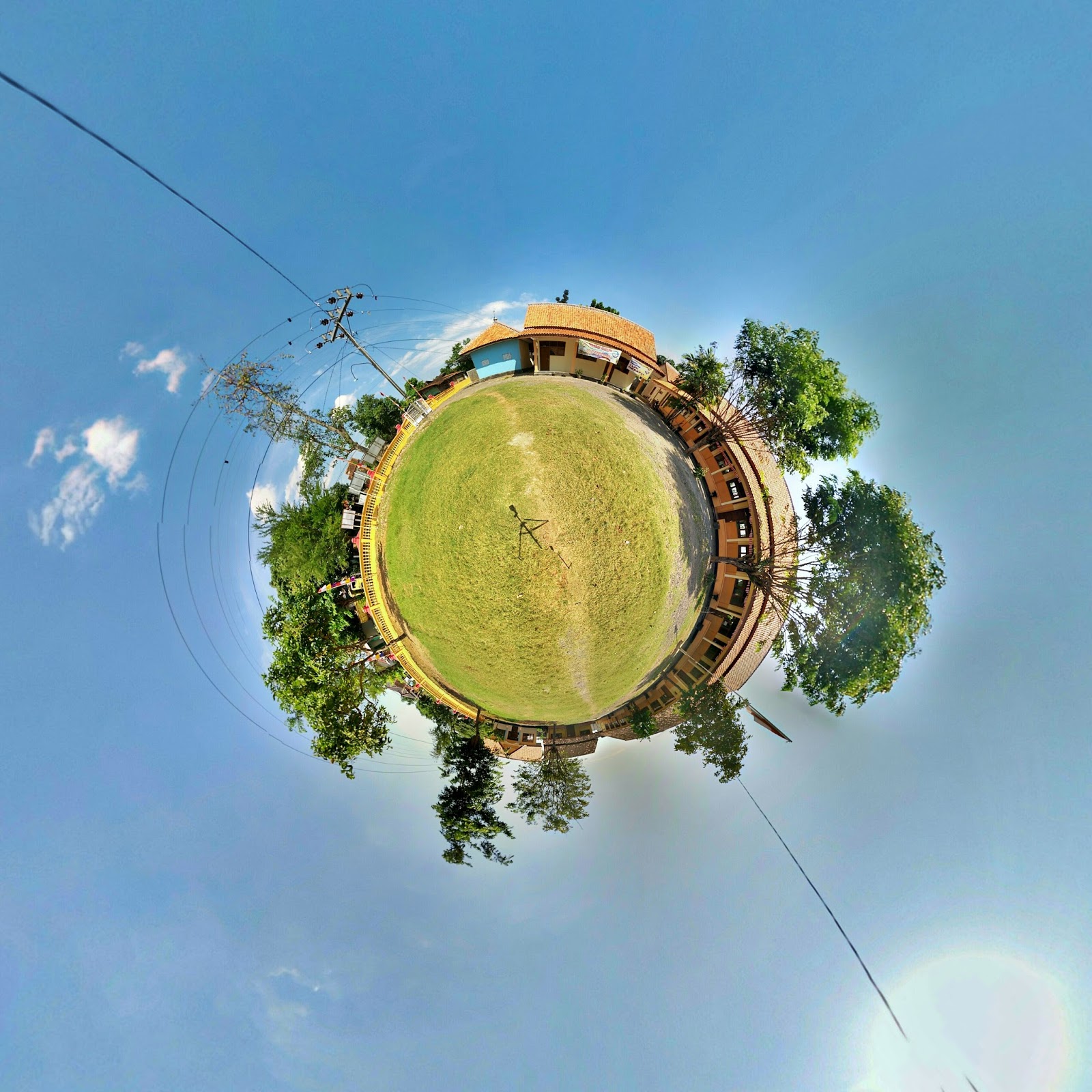 Membuat Foto Tiny Planet, Keren dan Anti Mainstream - Nur Sidqon