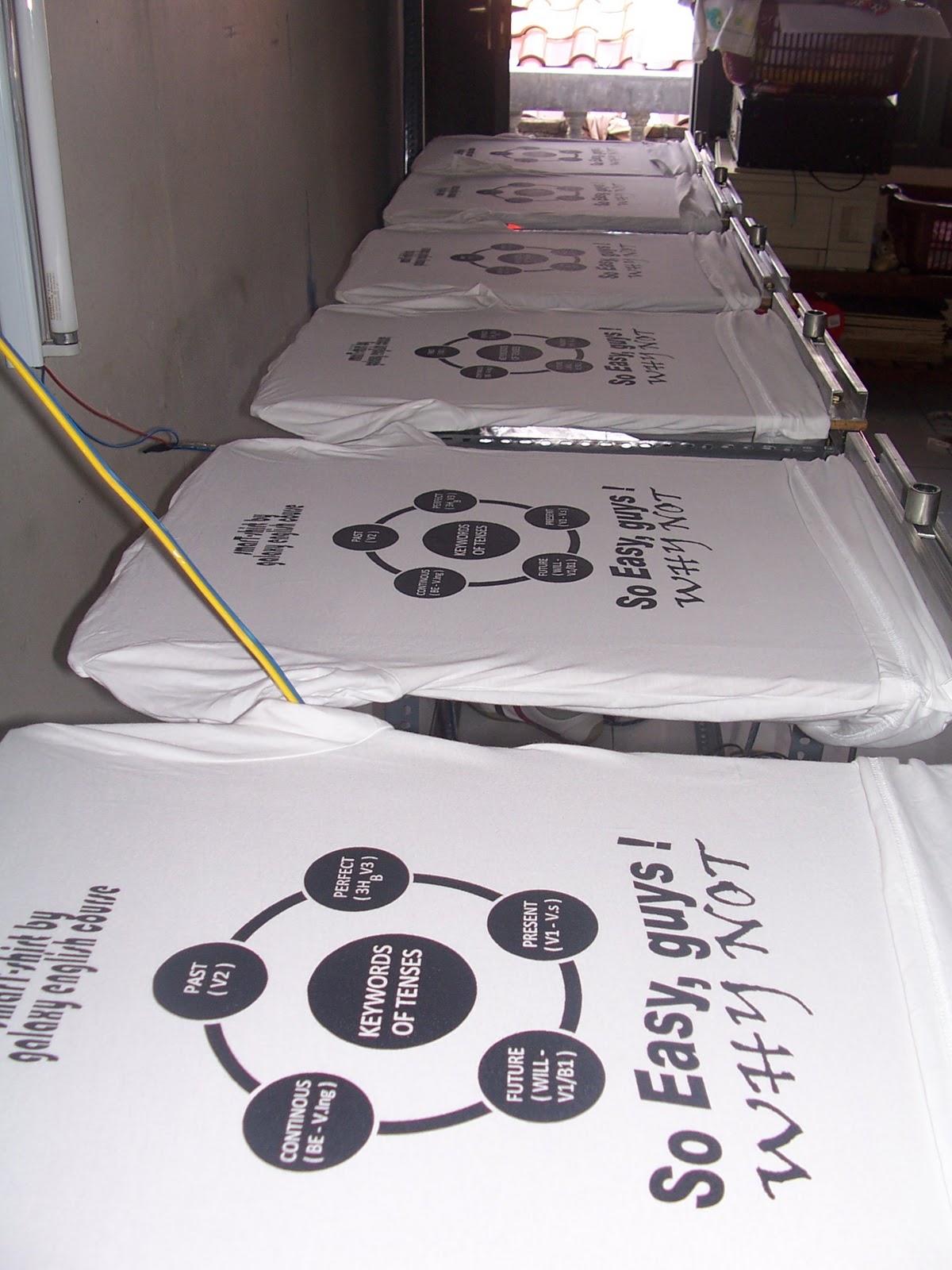 kreasisablonkaos: desain grafis, percetakan & sablon kaos