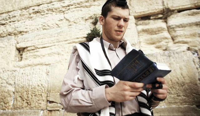 T.O.T. Private consulting services: Orthodox Jewish boxers score a hit