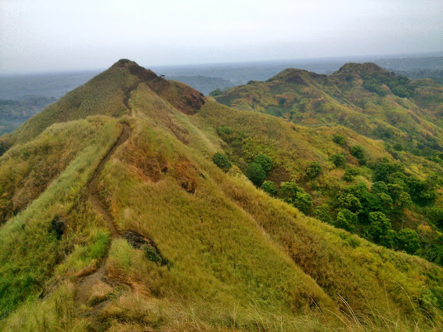 Day hike to Mt. Batulao - The Pinoy Traveler
