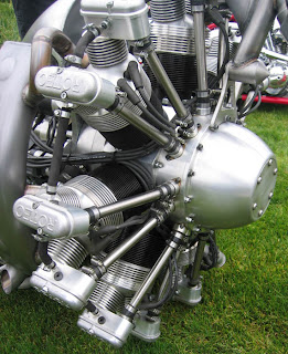 Wild Bikez: Rotec R2800 Radial Engine
