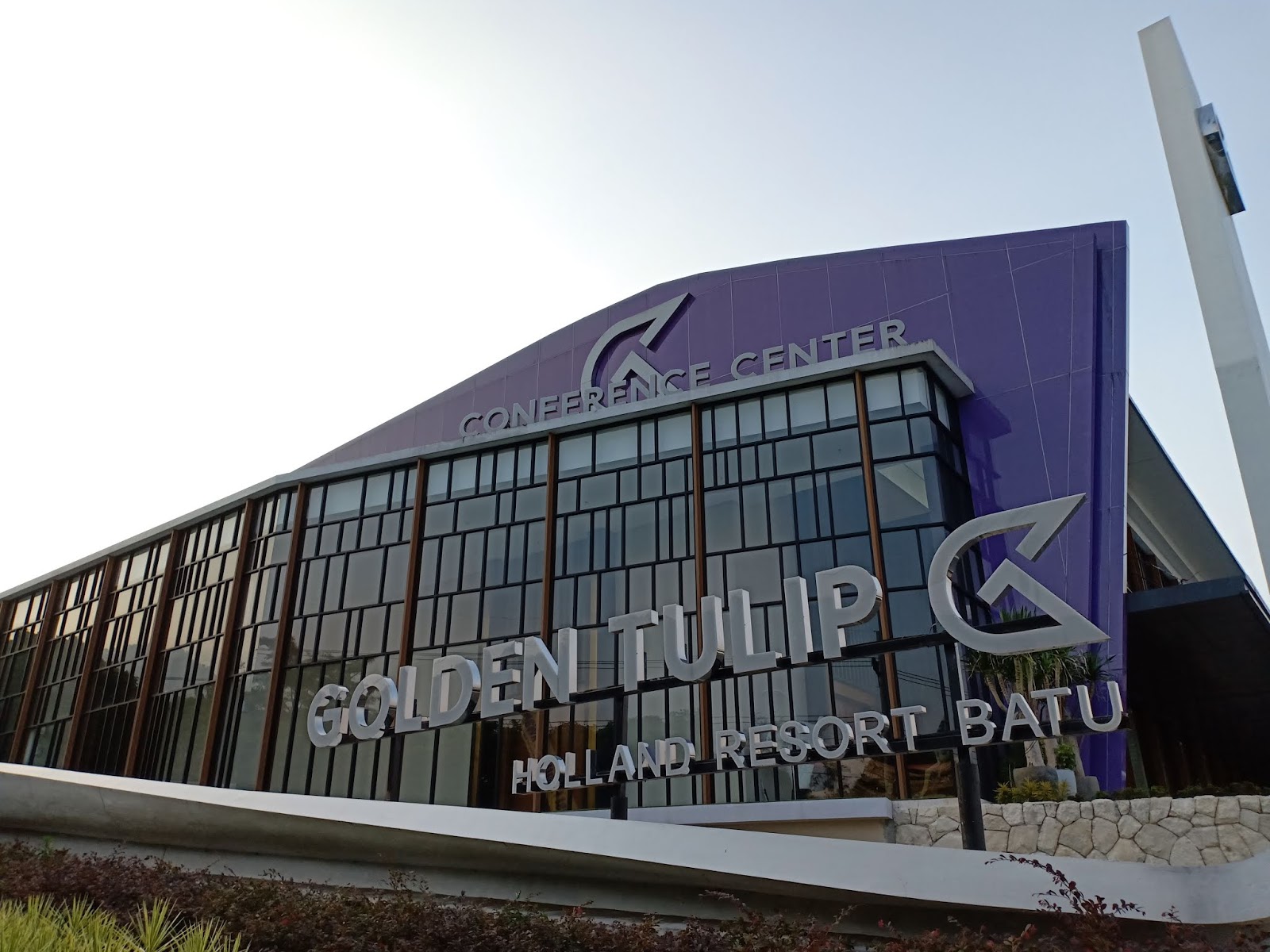 Review Hotel Golden Tulip Holland Resort Batu, Jawa Timur - Lisna Dwi ...