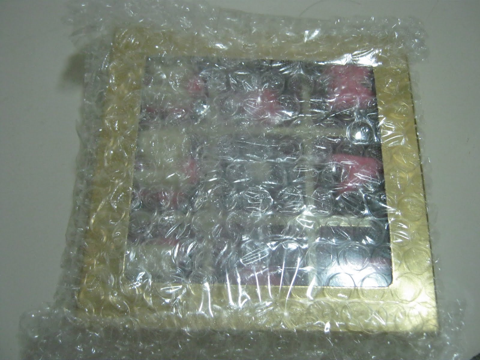 ANEKA RASA FOOD: Tips packing coklat & cara track item yang di pos