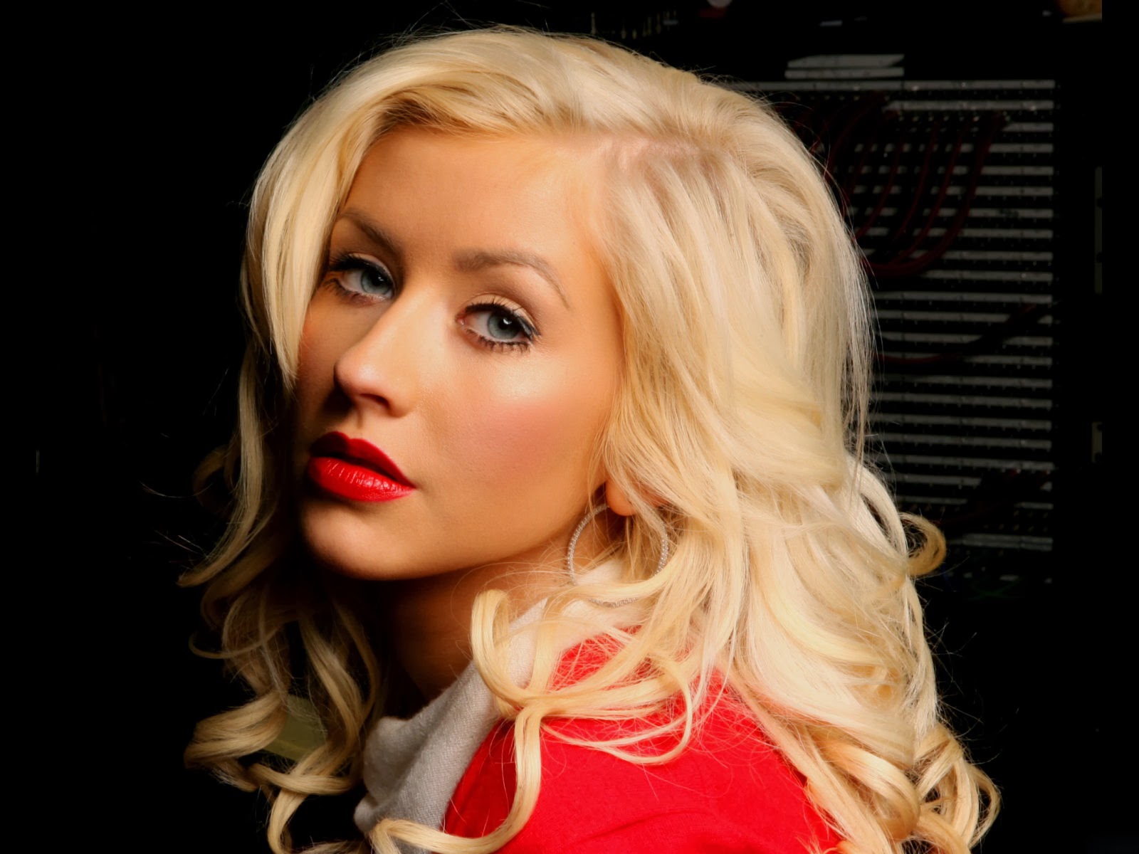 Christina Aguilera Latest Beautiful HD Wallpapers | Global Celebrities Blog