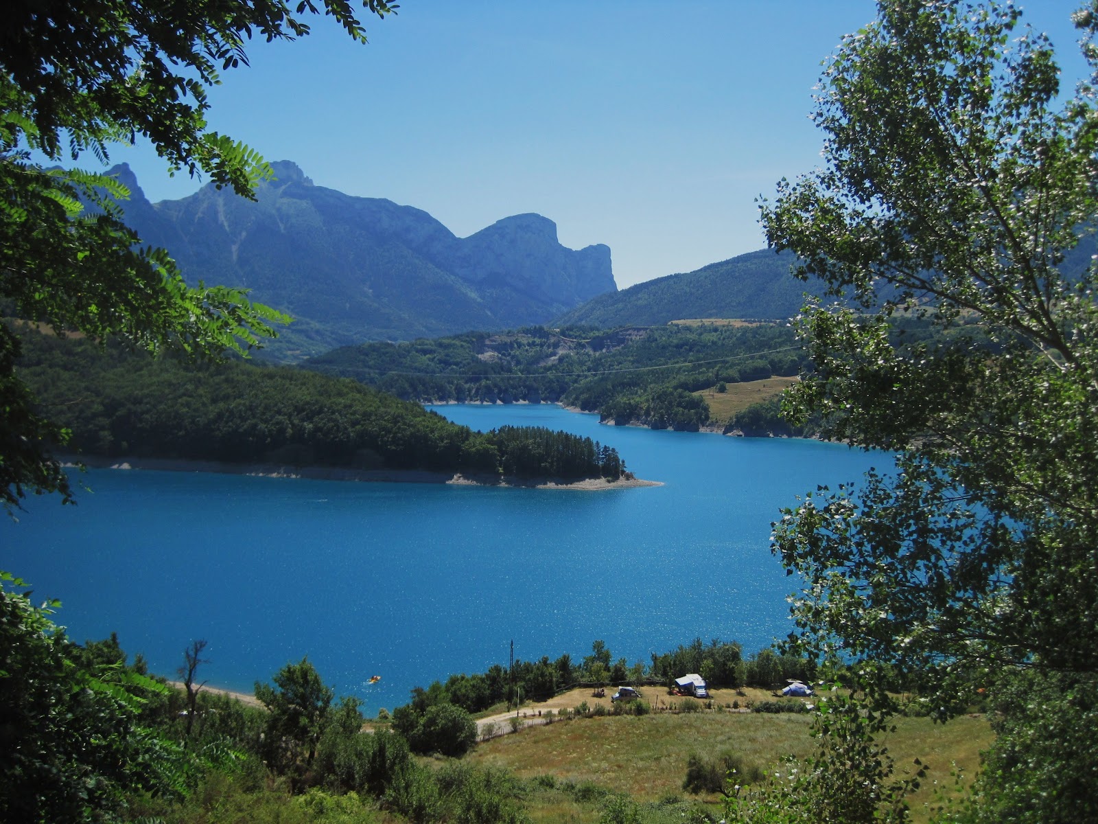 Tour du Dévoluy et du Lac du Sautet : plein les yeux, plein les pattes