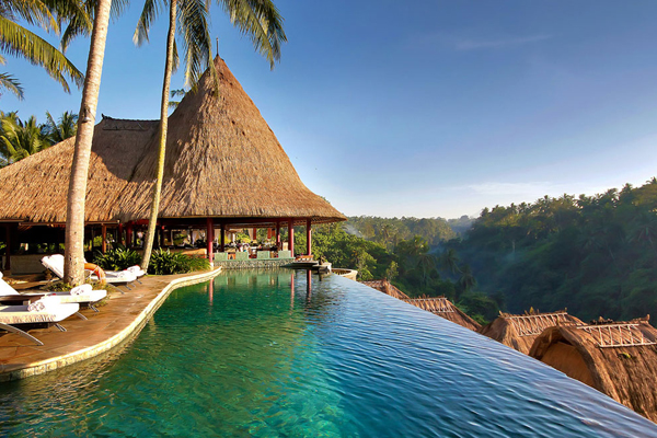 Bali Indonesia Holiday Travels: 100% Holiday with Bali Hai Cruises