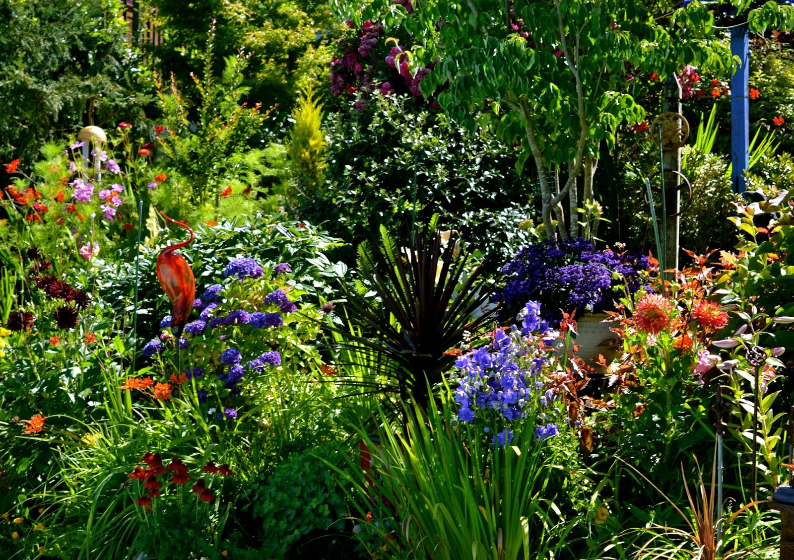 Bonney Lassie: Some Florid Prose. Pictures Too.