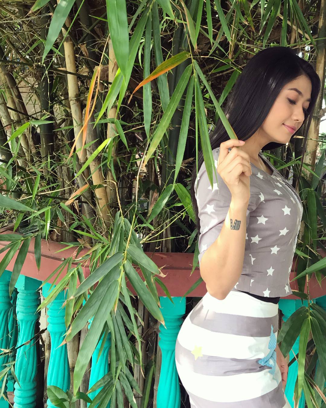 Thinzar Wint Kyaw Beautiful Photos Collection - November