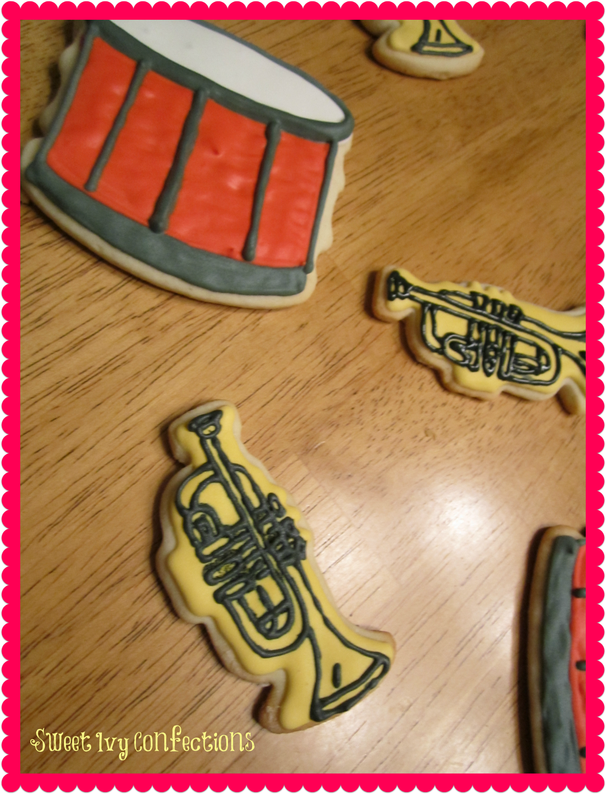 Sweet Ivy Confections: MSBOA Marching Band Festival Cookies 2012
