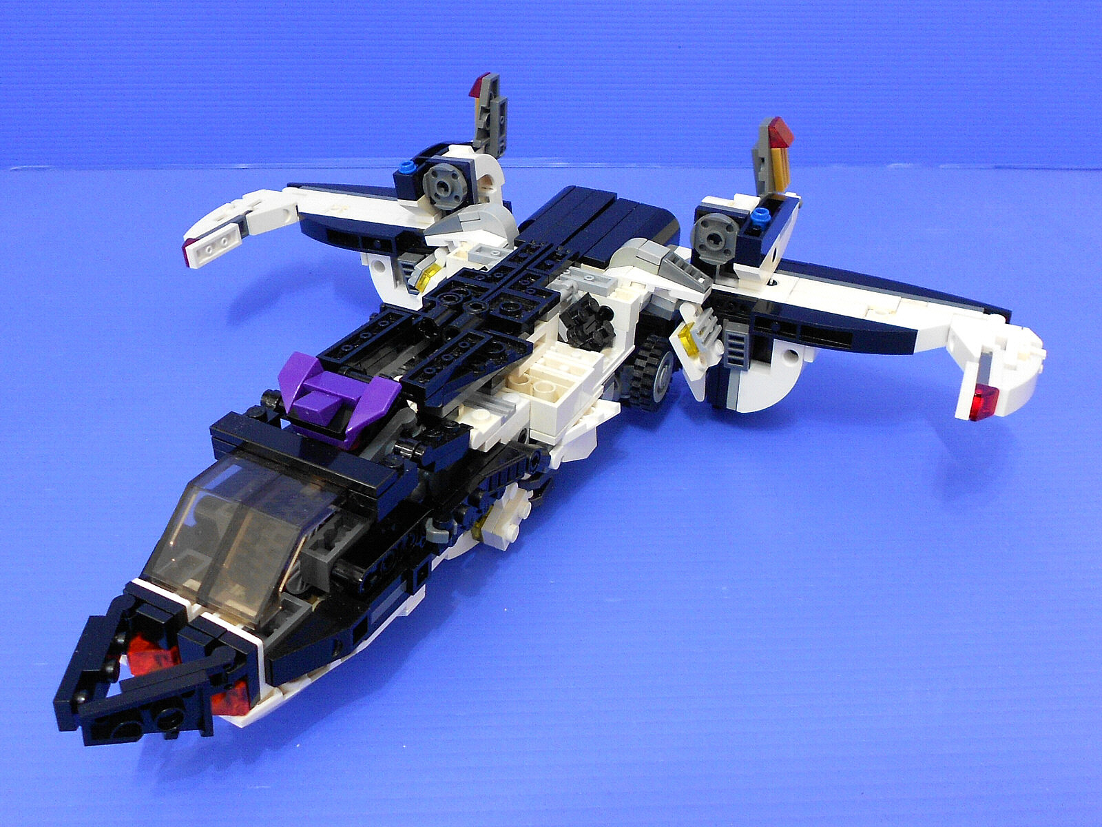 Alanyuppie's LEGO Transformers: LEGO "Fall of Cybertron" Octane (Triple ...