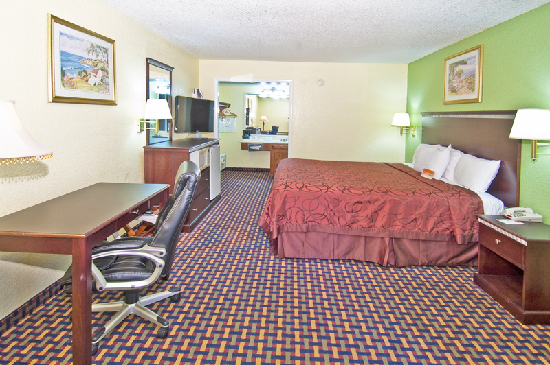 Howard Johnson Express Inn Gainesville FL