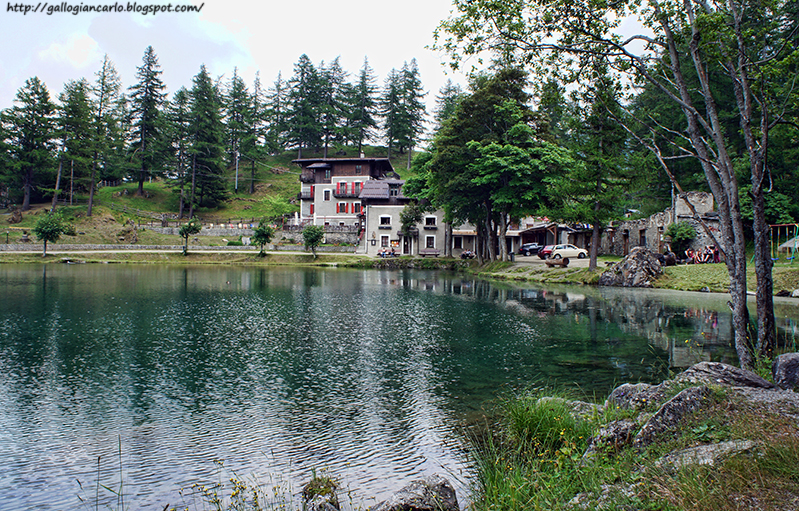 Lago del Laux - Fotografie del laghetto alpino