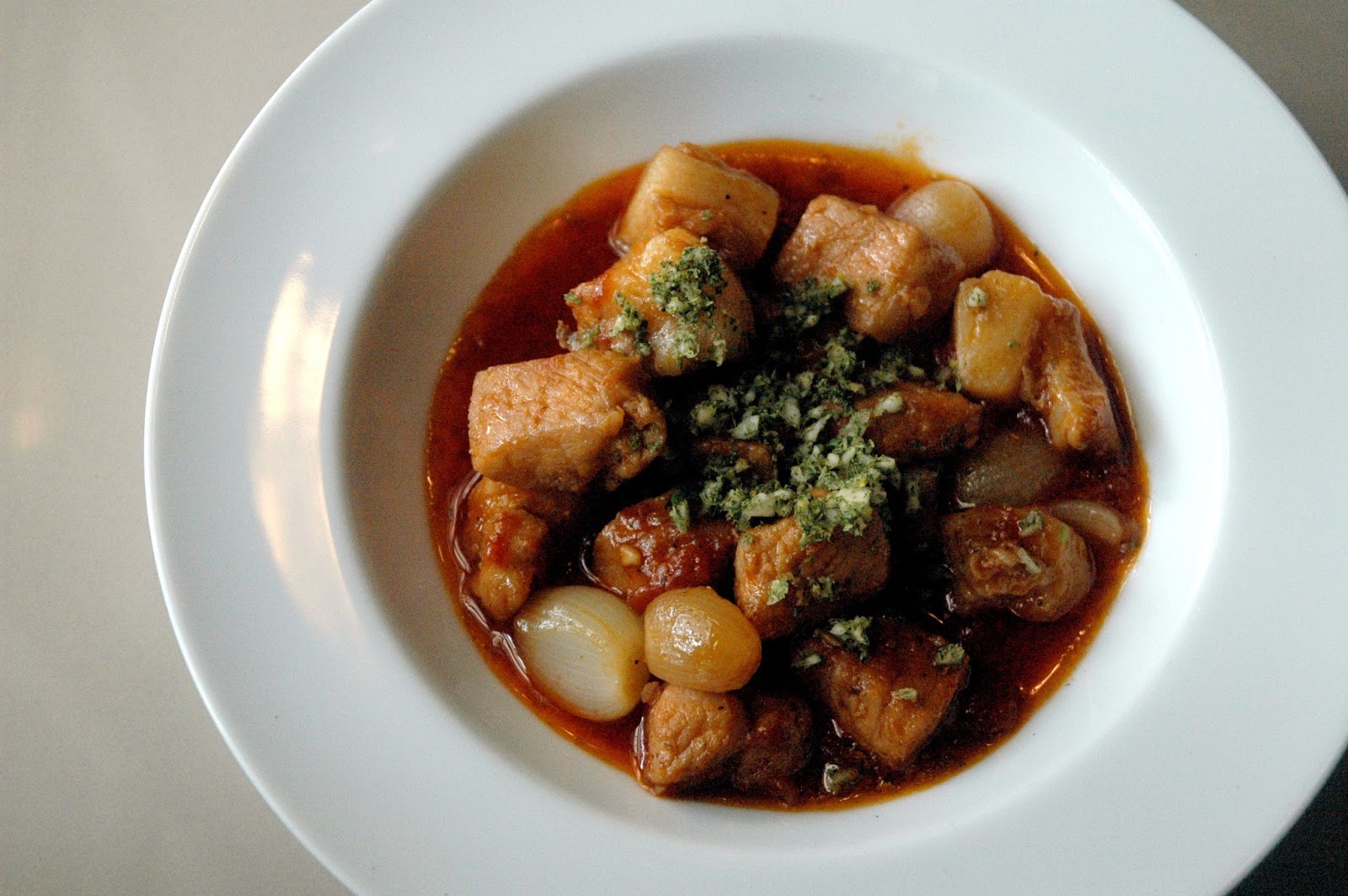 DUDE FOR FOOD: An All-You-Can-Eat Tasting Session at The Round Table