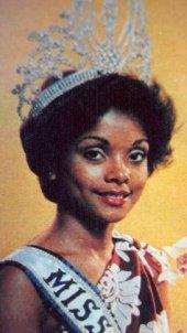 LA RAMA DEL TAMARINDO: OTRA VEZ CON JANELLE.......