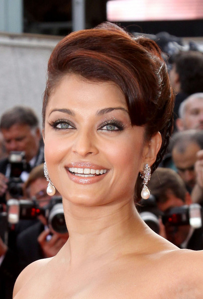 Best Celeberties Wallpapers: Aishwarya Rai Wallpapers
