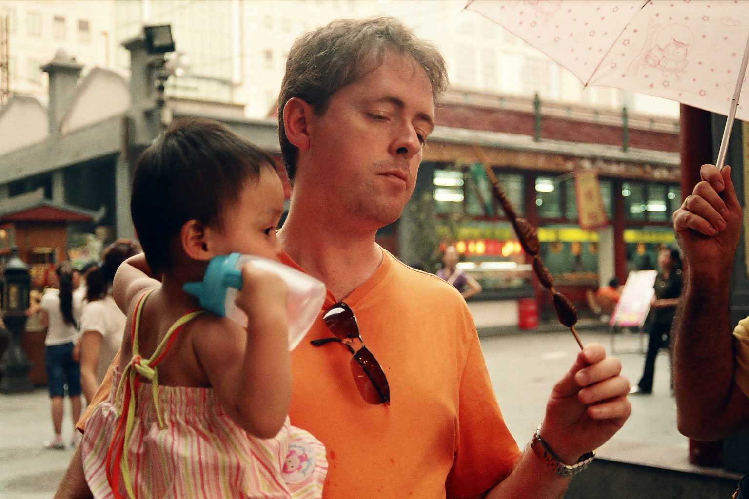 LA BRÚJULA DE CHINA: VIAJAR POR CHINA: COMER BICHOS EN BEIJING