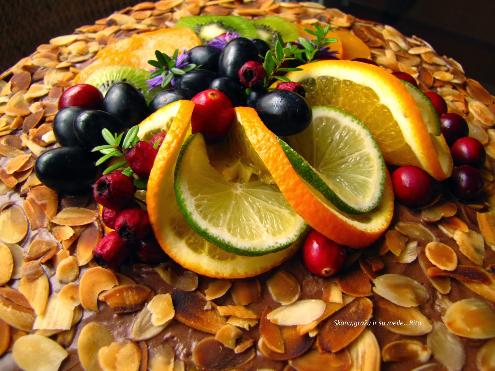 Ritos receptai : Medutis su vaisiais