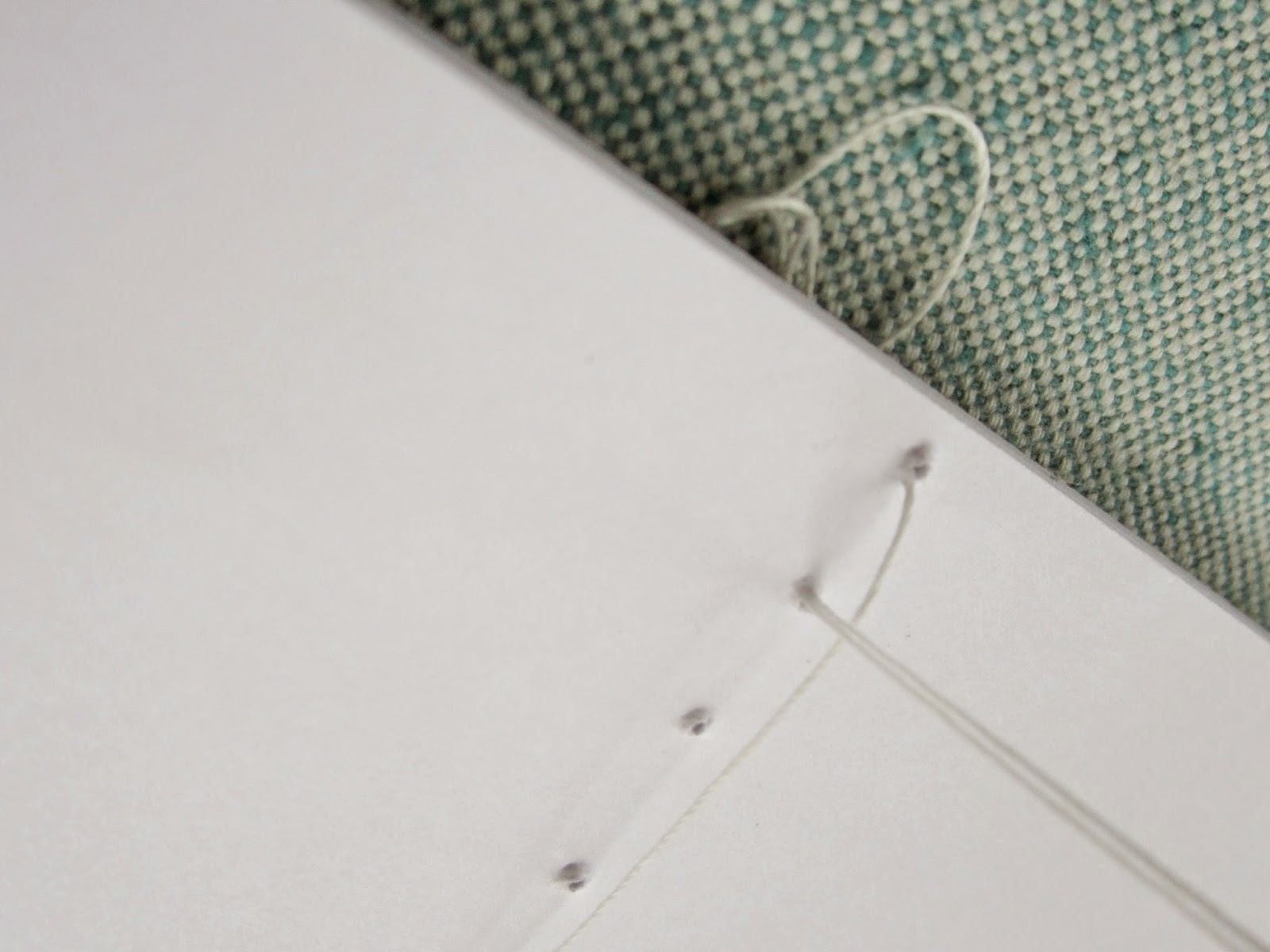 Molipop: DIY Thread-Bound Notebook
