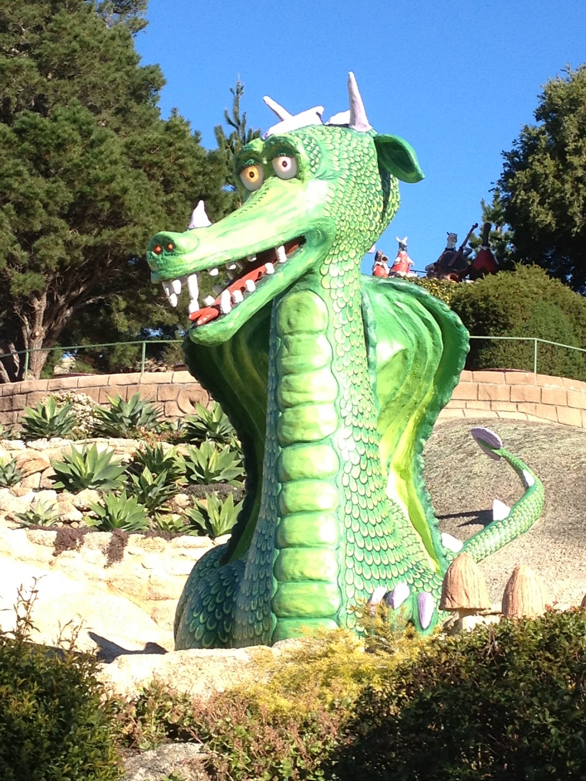 charbella stitching: Faery Tales and a Fairy Park