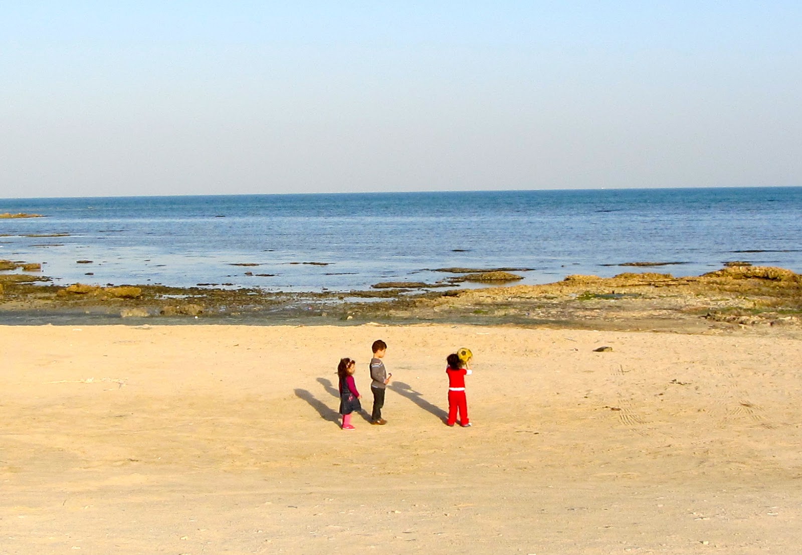 Life is short...: Around Qatar: Al-Wakra beach