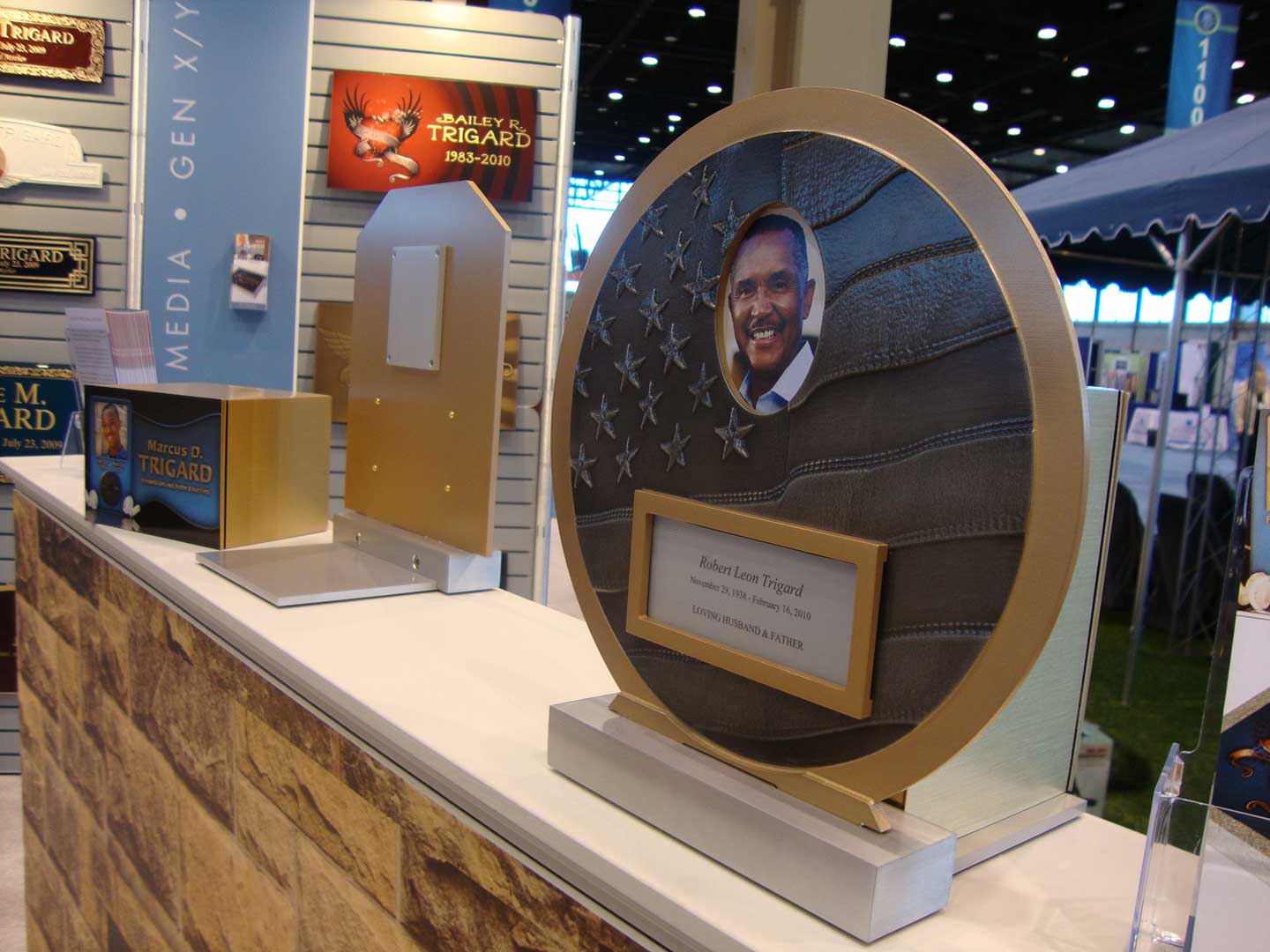 Trigard Memorials: Trigard unveils new personal memorial line at NFDA ...