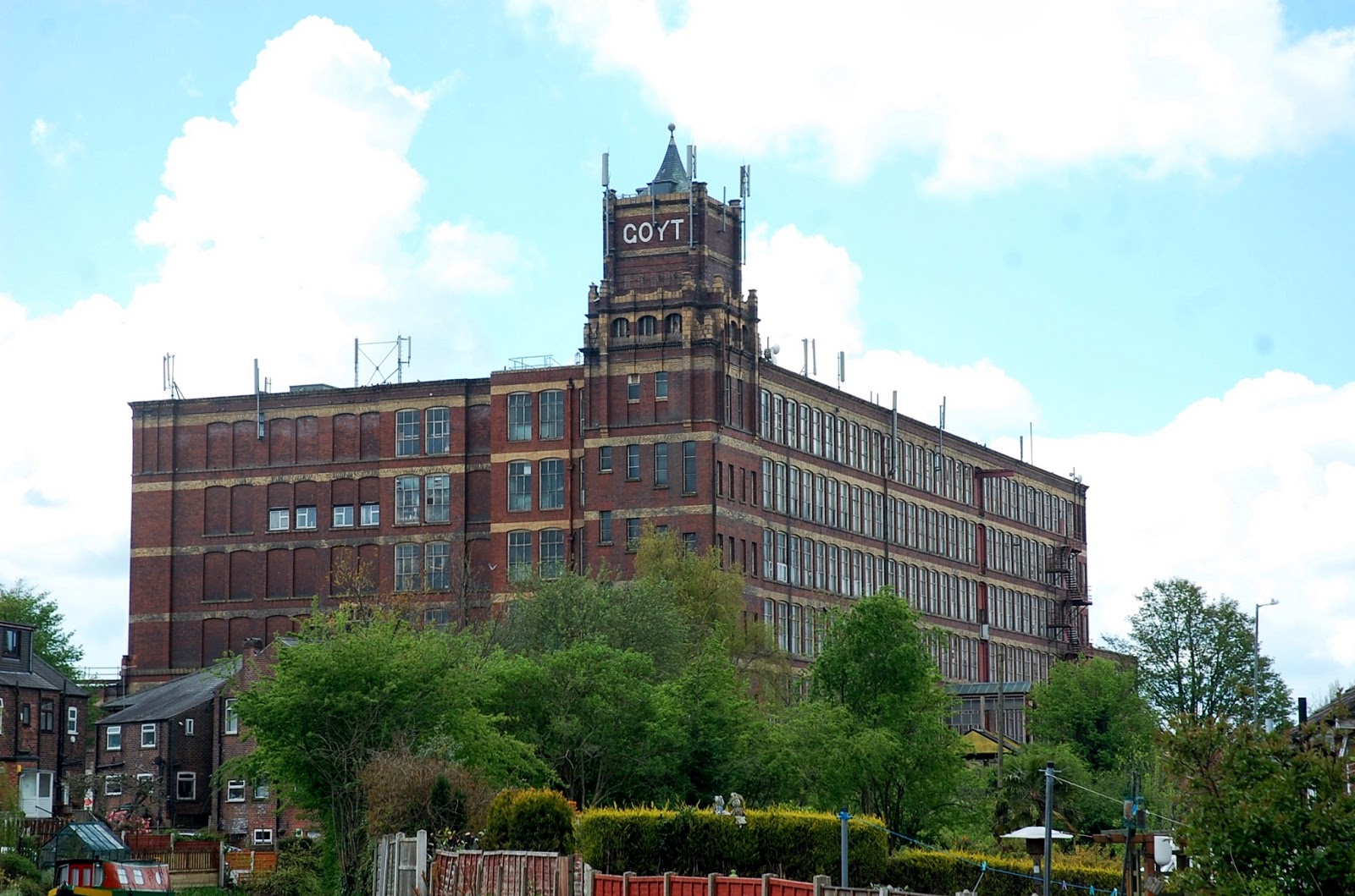 Narrowboat Bacchus: Northern Section of the Macclesfield Canal